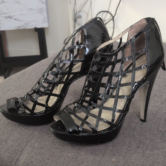 Topshop | Shoes | Topshop Black Strappy Heels | Poshmark